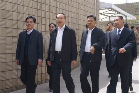 全国政协副主席杜青林参观汉阳陵博物馆 馆内新闻 汉景帝阳陵博物院