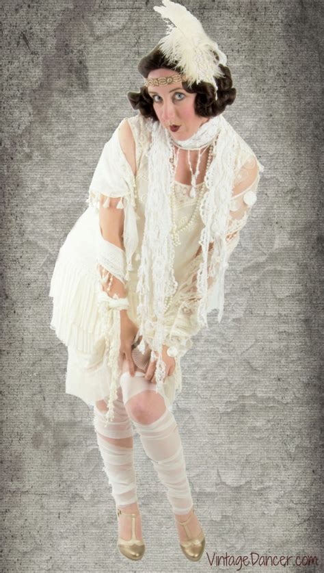 50 Vintage Halloween Costume Ideas