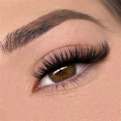 Why Are Brown Eyelash Extensions Trendy Main Benefits