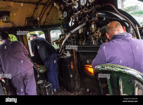 Steam Locomotive Lner B1 Class 61306 Mayflower Hauling A Steam Dreams