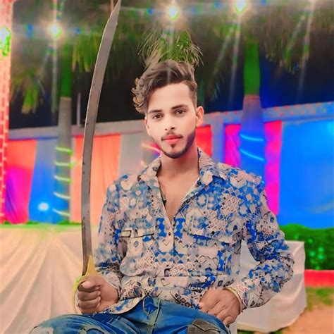 😎 𝐕𝐢𝐤𝐚𝐬𝐡 😎 Mrvikash44 • Threads Say More