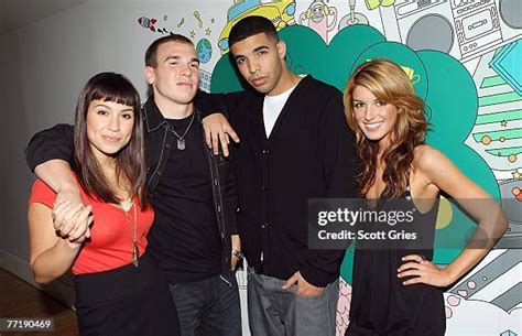 Degrassi Cast Drake Photos And Premium High Res Pictures Getty Images