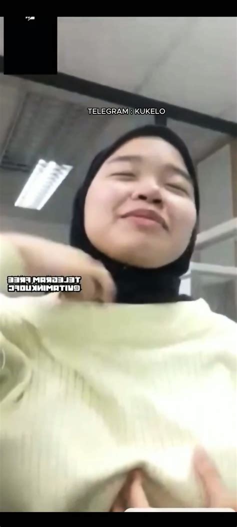 Nekat Vcs Barbar Disaat Kantor Rame Atania Hijab Eporner