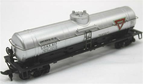 Athearn 1571 Ho Scale Single Dome Tank Car Blue Box Kit Conoco Conx 617