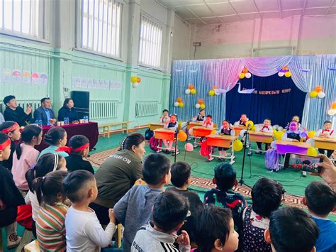 Армийн генерал Батын Доржийн нэрэмжит ерөнхий боловсролын сургуулийн 1 р ангийн сурагчдын