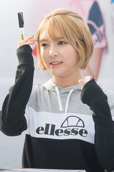 [포토] 초아 ‘활짝 핀 꽃미모 헉스