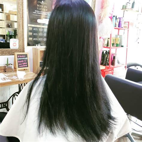 현지 역시여자는 긴머리죠 거지존에서 벗어나세요 자연모 한팩 20만원 현금가기준이예요💸💸💸 단발머리가 지겨우신분 이뻐지고 싶으신분 머리숱이 없으신분