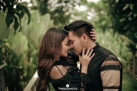 8 Latest Photos Of Jenita Janet And Danu Sofyan After Marriage Always Affectionate And Sticky