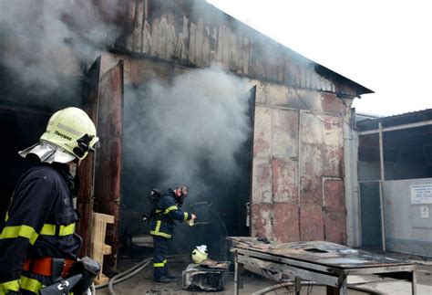 Пожар в склад на Централни гробища Граждани на квартала