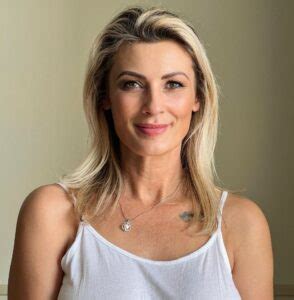 Who Is Lussy Berry Wiki Age Net Worth Height Husband Family Biography More