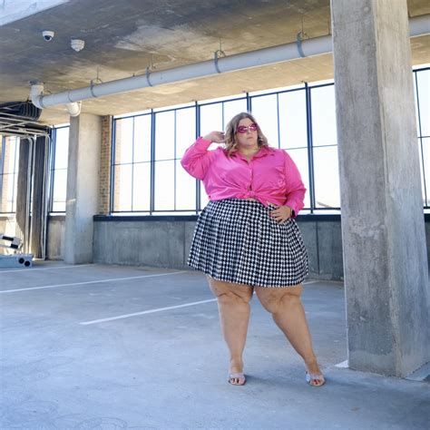 How To Rock A Plus Size Mini Skirt Style
