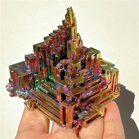Natural Bismuth Ore Rainbow Bismuth Metal Crystal Crystal Ts