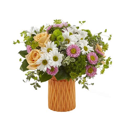 Canada Flowers Ftd® Soft And Pretty Bouquet Av15fa
