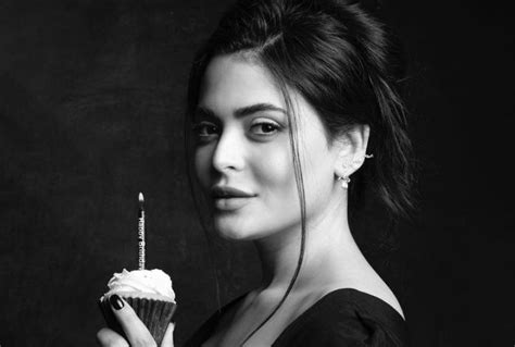 أسماء جلال تحتفل بعيد ميلادها الـ 28 عاما الفن الطريق