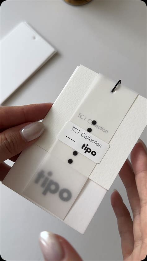 우더디자인 명함 명함제작 우더스티커 택배 포장 쇼핑백 박스 패키지에 원하는 어느 곳이든 부착 가능한 자연스러운 질감의 모조지 스티커 작지만 브랜드를