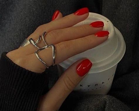 Пять відтінків манікюру які ніколи не виходять з моди Читайте на Ukr Net