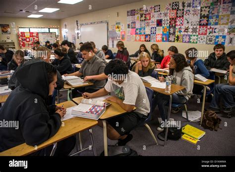 Crowded Classroom Clipart Computer