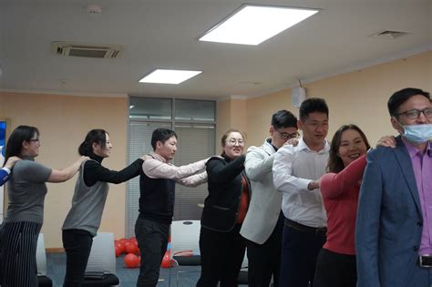 Ажлын байрны эерэг орчин хандлага бүрдүүлэх зорилгоор сургалт зохион