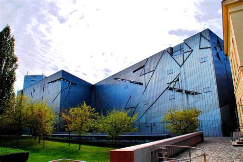 84 Las Fachadas Museo Judio Arq D Libeskind 1992 99 25861 A Photo