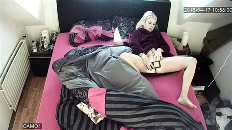 Hacked IP Cam Mast In Bed Watch Online GiG SEX