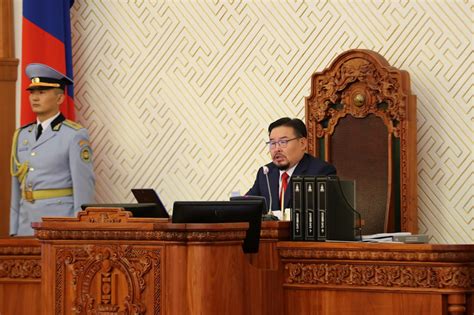 Г Занданшатар Цаг үеийн болон онцгой анхаарах асуудлууд эрх зүйн орчны шинээр үүссэн нөхцөл