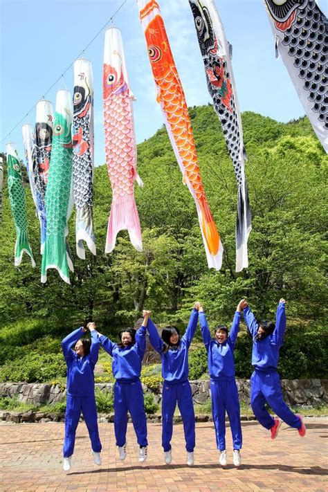 Escursione Delle Ragazze Giapponesi Di Una High Babe Immagine Stock