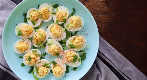 7 Fun Ways To Garnish Your Deviled Eggs Voyo Eats