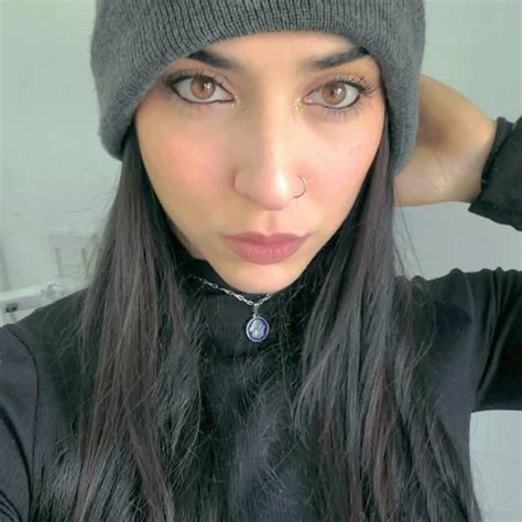 𝐅𝐋𝐎𝐑𝐄𝐍𝐂𝐈𝐀 𝐆𝐈𝐒𝐄𝐋𝐀 (@floor.gi) • Threads, Say more