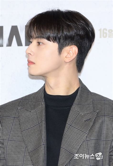 [포토]데시벨 차은우 조각 같은 옆모습 네이트 연예