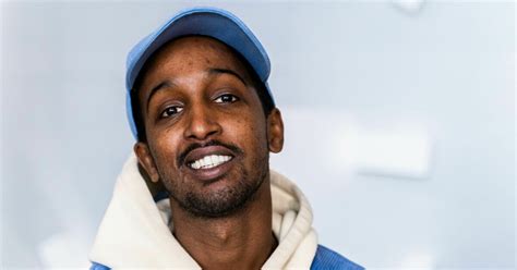 Jonis Josef Bekrefter Kjæreste