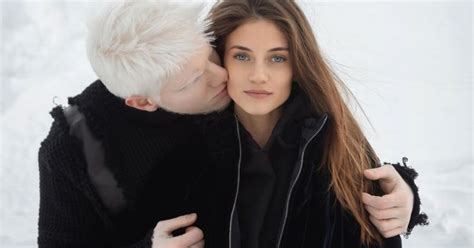 ბერას და ნანუკა გუდავაძის ახალი ფოტოები ყაზბეგიდან Marao