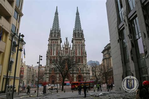 Костел Святого Миколая у Києві пошкодили російські ракети 20 грудня Chas News