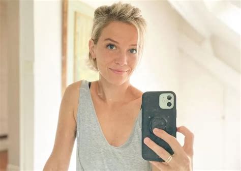 Actrice Lynn Van Royen Gaat Uit De Kleren Voor Sensuele Fotoshoot Wat