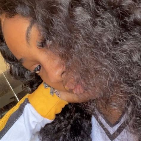 𝑀𝑖𝑟𝑎𝑐𝑙𝑒 𝑀𝑖𝑘𝑎𝑦𝑙𝑎 miikaaylaaa Threads Say more