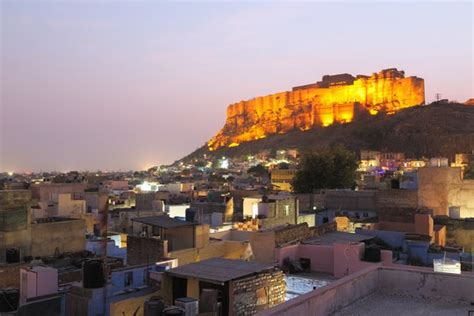 Thada Images Parcourir 1 071 Le Catalogue De Photos Vecteurs Et