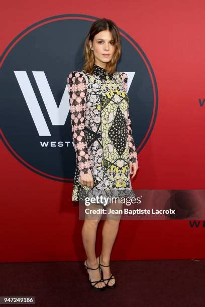 891 Katja Herbers Photos And High Res Pictures Getty Images
