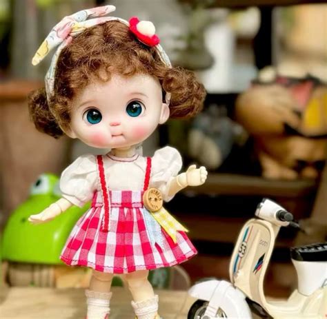 Llavero De Muñeca Alegria Vestido De Cuadros J3 M01323 Cosmo Mayoreo 👜