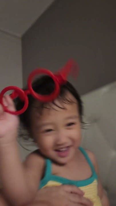 괴팍한 의사선생님👩‍⚕️ 이동진안경 34개월아기 일상 역할놀이 Youtube