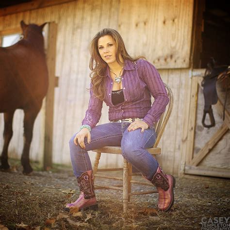 Mickie James Country
