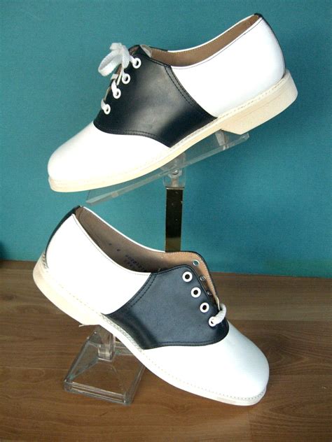 1970s Vintage Willits Navywhite Saddle Shoes Womens Gem