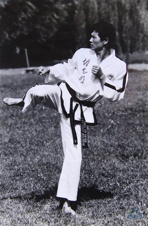 Grandmaster Hwang Ho Yong Ge Baek Hosin Sool Taekwon Do Itf School