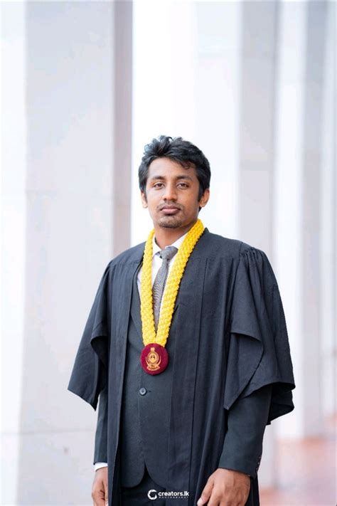 Vihanga Nirmitha On Linkedin Officially Graduated From The University Of Moratuwa Sri Lanka