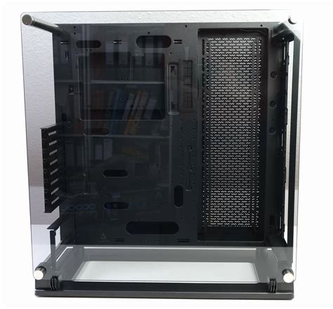 Freier Blick und freier Airflow: Thermaltake Core P3 TG Pro im Test ...