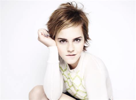 Download Wallpaper Girl Pose Actress Celebrity Emma Watson Emma