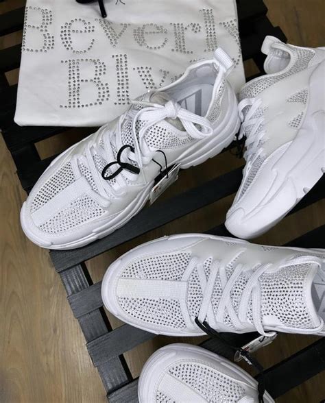 Кросівки Zara — ціна 1750 грн у каталозі Кросівки Купити жіночі речі за