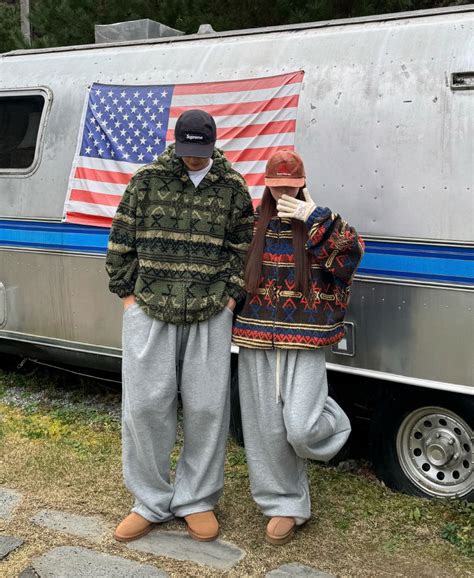 엄라이브 국내고퀄🔥 왕도톰세트가능 남녀공용 양털 뽀글이 에스닉 후드 집업 겨울 아우터 덤블 아노락 맨투맨 오버핏 빅사이즈 아방 퍼 후리스 커플룩 시밀러룩 캠핑룩 데이트 겨울