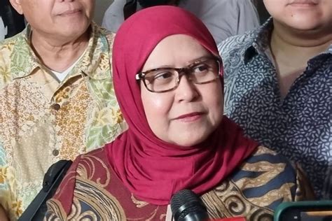 Foto Profil Dan Biodata Pengacara Elza Syarief Halaman 1