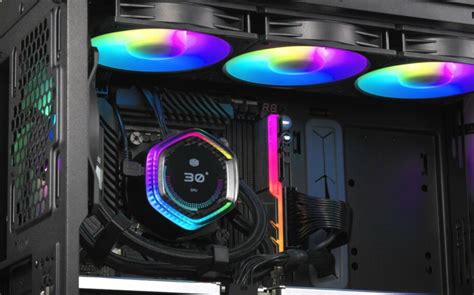 Cooler Master Lança Seu Primeiro Aio Com Display Lcd Adrenaline