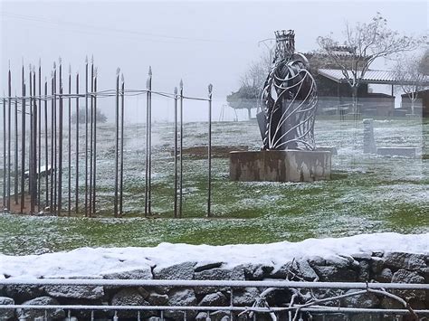San Miguel De Valero Amanece Bajo Un Espectacular Manto De Nieve Y Deja