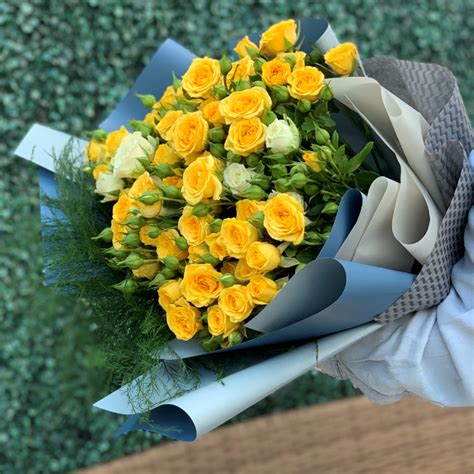 Png ورد اصفر جميل